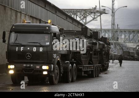 27th December 1995 During the war in Bosnia: British Army armour, part ...