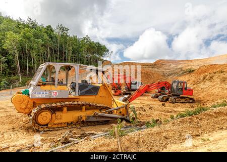 Sigapon, Sabah, Malaysia: KOMATSU D85E-SS Bulldozer in charge for re ...