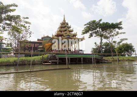 Inle Lake Myanmar 12/16/2015 floating village of Taunggyi houses on ...