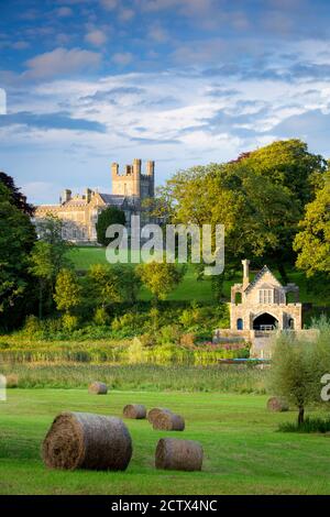Crom Castle - Ancestral home to Lord Erne and the Crichton family ...