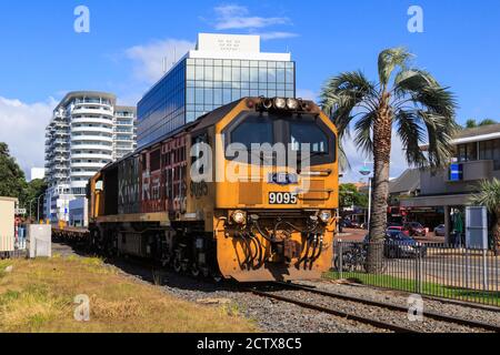 A DL-class diesel-electric locomotive operated by KiwiRail on public ...
