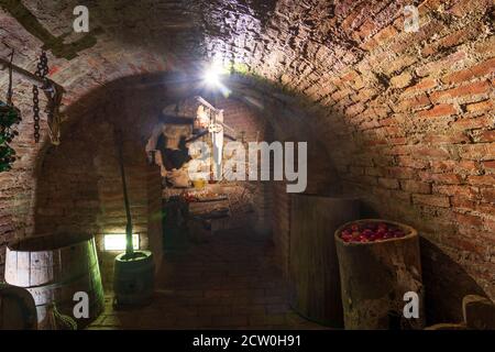 Brno (Brünn): Labyrinth Under the Vegetable Market (Labyrint pod Zelnym ...