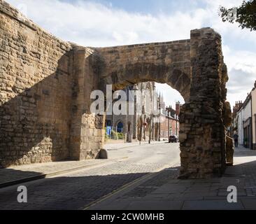 Newport arch, Lincoln, East Midlands and Yorkshire and The Humber ...