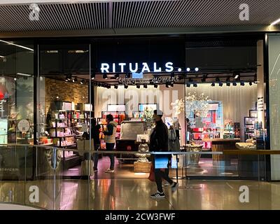 Rituals storefront with the company logo Stock Photo - Alamy