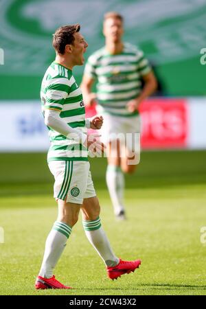 Celtic's Callum McGregor celebrates his goal with his team-mates Stock ...