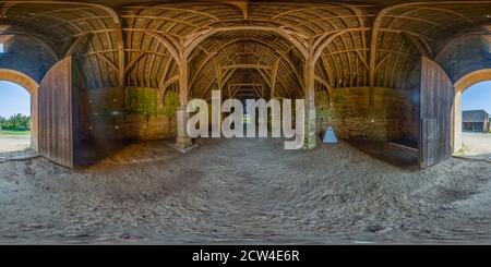360° view of Interior of Great Coxwell Tithe Barn - Alamy