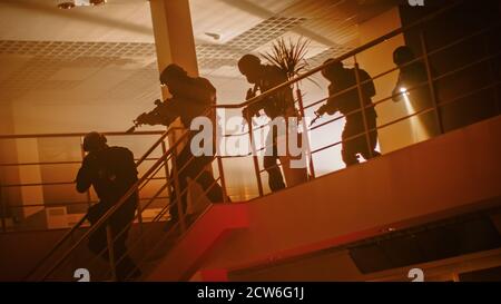 Police officers from the Tactical squad of the Street Narcotics Unit ...