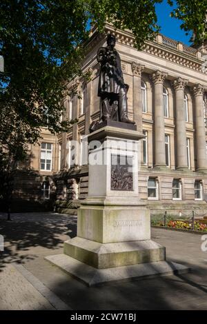 Bolton Town Hall and the statue of Doctor Samuel Taylor Chadwick Stock ...