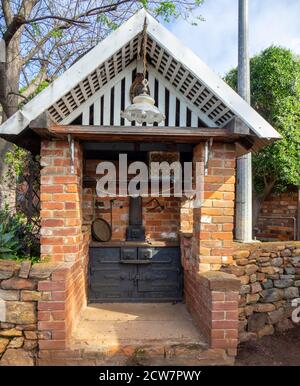 Enclosed cast iron Metters top fire wood stove and oven at Faversham ...