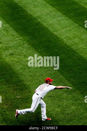 Washington Nationals pitcher Max Scherzer throws during the first ...