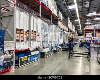Interior of Sam's club store with large bulk items in aisle Stock Photo ...
