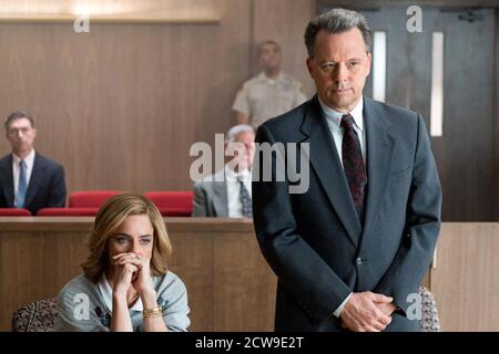 DIRTY JOHN: BETTY, from left: Tiera Dyck-Skovbye as young Betty ...