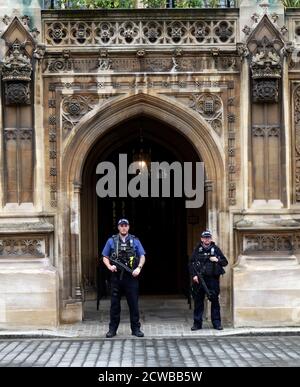London security at Parliament Westminster anti terrorism measures ...