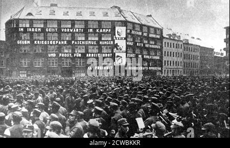 Demonstration of the Communist Party in Berlin, 1930 Stock Photo - Alamy