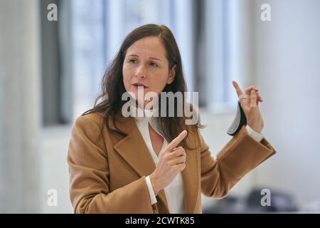 30 September 2020, Rhineland-Palatinate, Mainz: Construction work on ...