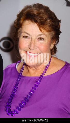 September 30, 2020: HELEN REDDY, singer of the 70's feminist anthem ''I ...
