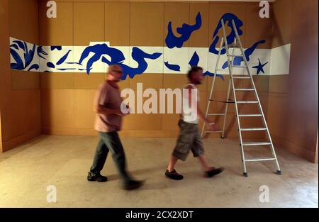 Henri Matisse (1869-1954) in Wheelchair Looking at Stained Glass at ...