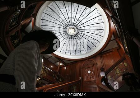 The grand staircase on board the RMS Aquitania which was a Cunard Line ...