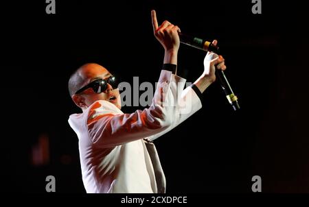 Far East Movement - Kevin Nishimura AKA Kev Nish, Virman Coquia AKA DJ ...