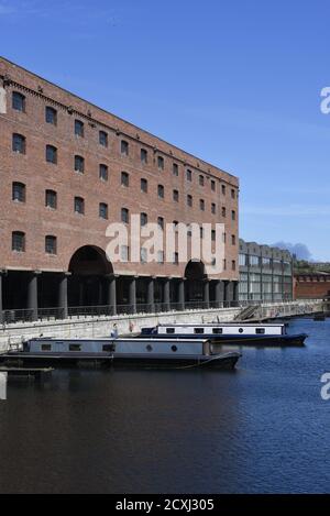 Titanic Hotel, Liverpool, England, UK. Part of the redevelopment of the ...