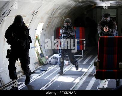 CORE police unit (Coordenadoria de Recursos Especiais ) of Rio de ...