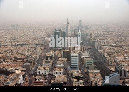 Sky Bridge at Kingdom Center, Riyadh, Saudi Arabia Stock Photo - Alamy
