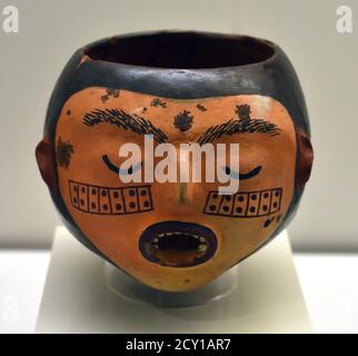 Nazca 100 BC 700 AD Peru Peruvian carriers of goods Stock Photo - Alamy