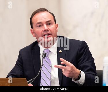 Senator Mike Lee (R-UT) speaks at the Conservative Political Action ...