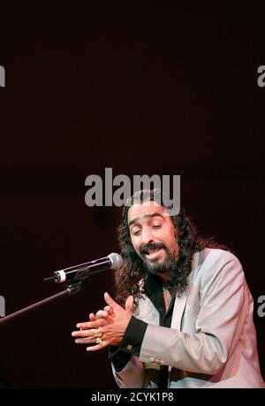 El Cigala Spanish flamenco singer performing live in Madrid (July 2010 ...