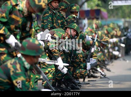Dhaka Banani Graveyard Stock Photo - Alamy