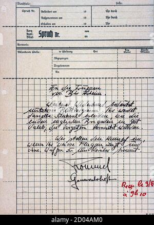 FIELD MARSHAL ERWIN ROMMEL at Tobruk harbour in 1942 Stock Photo - Alamy