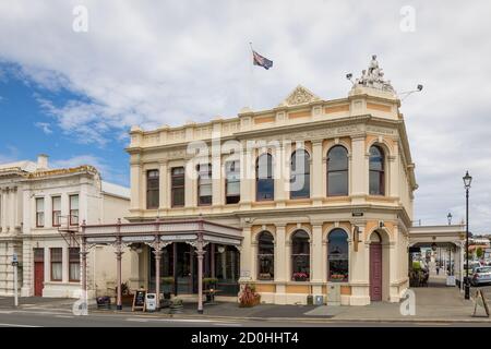 Cucina bar in old Australian Mutual Provident Society building on ...