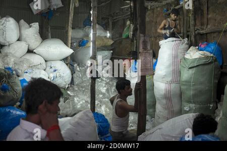 Slums of Mumbai, Dharavi and other slums. New buildings for the people ...