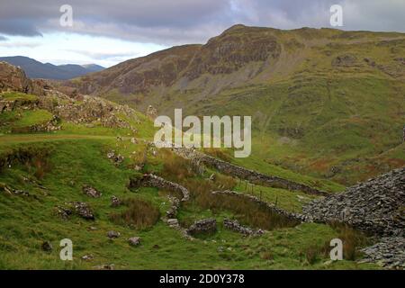 Croesor slate quarry and surrounding Snowdonia mountain views Stock ...