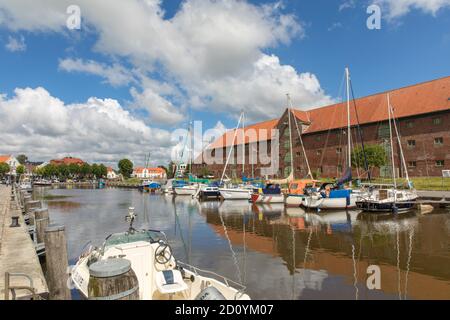 Historischer Hafen Tönning Stock Photo - Alamy