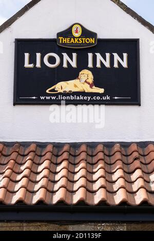 The Lion Inn located at the highest point of the North York Moors ...