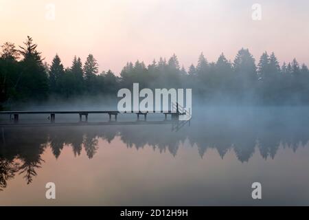 geography/travel, Germany, Bavaria, Sachsenkam, footbridge on the ...