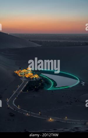 The Yueya Spring in the Mingsha Desert. Photo in Dunhuang, China Stock ...
