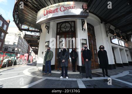 (left to right) Jennifer Saunders, director Richard Eyre, Dame Judi ...
