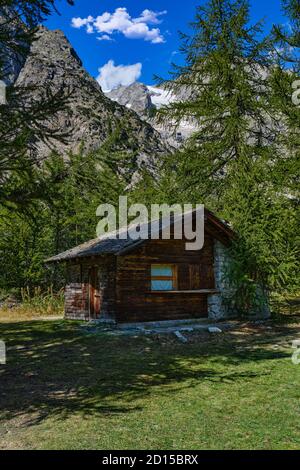 small house shed in the mountains Stock Photo - Alamy