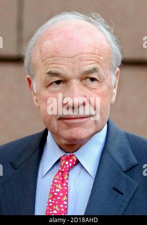 Enron founder Ken Lay returns to the federal courthouse after a lunch ...