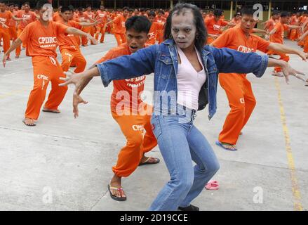 Inmates of the Cebu Provincial Detention and Rehabilitation Center ...