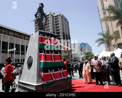 Statue of Dedan Kimathi Freedom Fighter Nairobi Kenya East Africa Stock ...