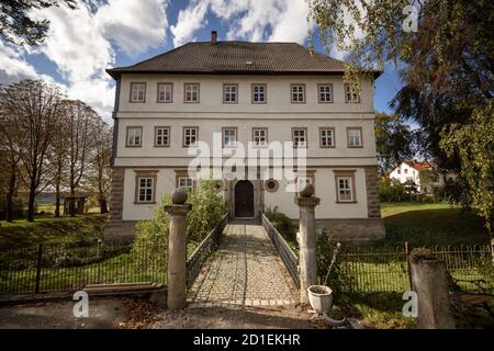 ormer moated castle Moggenbrunn in Meeder, Germany Stock Photo - Alamy