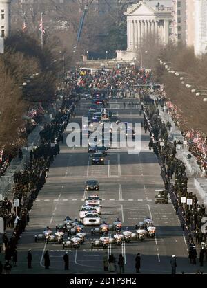 The motorcade of United States President Barack Obama leaves the Blue ...