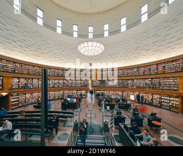 Interior of the rotunda at Stockholm Public Library (Stadsbibliotek ...