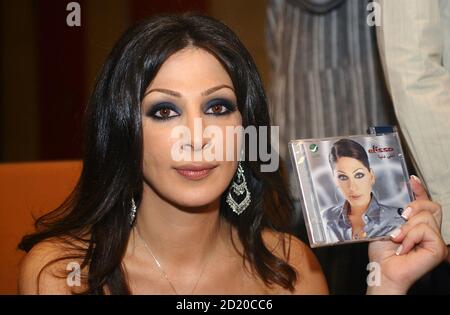 Lebanese singer Elissa poses during her photoshoot in Beirut Stock ...