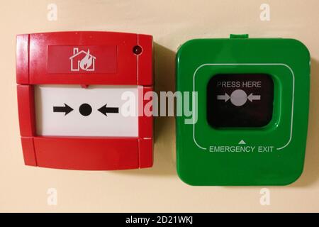 Fire break glass unit Stock Photo - Alamy