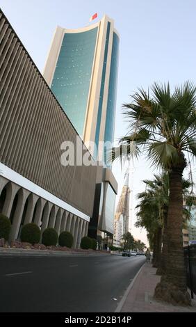 Bank building in Bahrain Stock Photo - Alamy