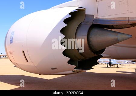 Rolls Royce RB211 turbofan engine fan blades Stock Photo - Alamy